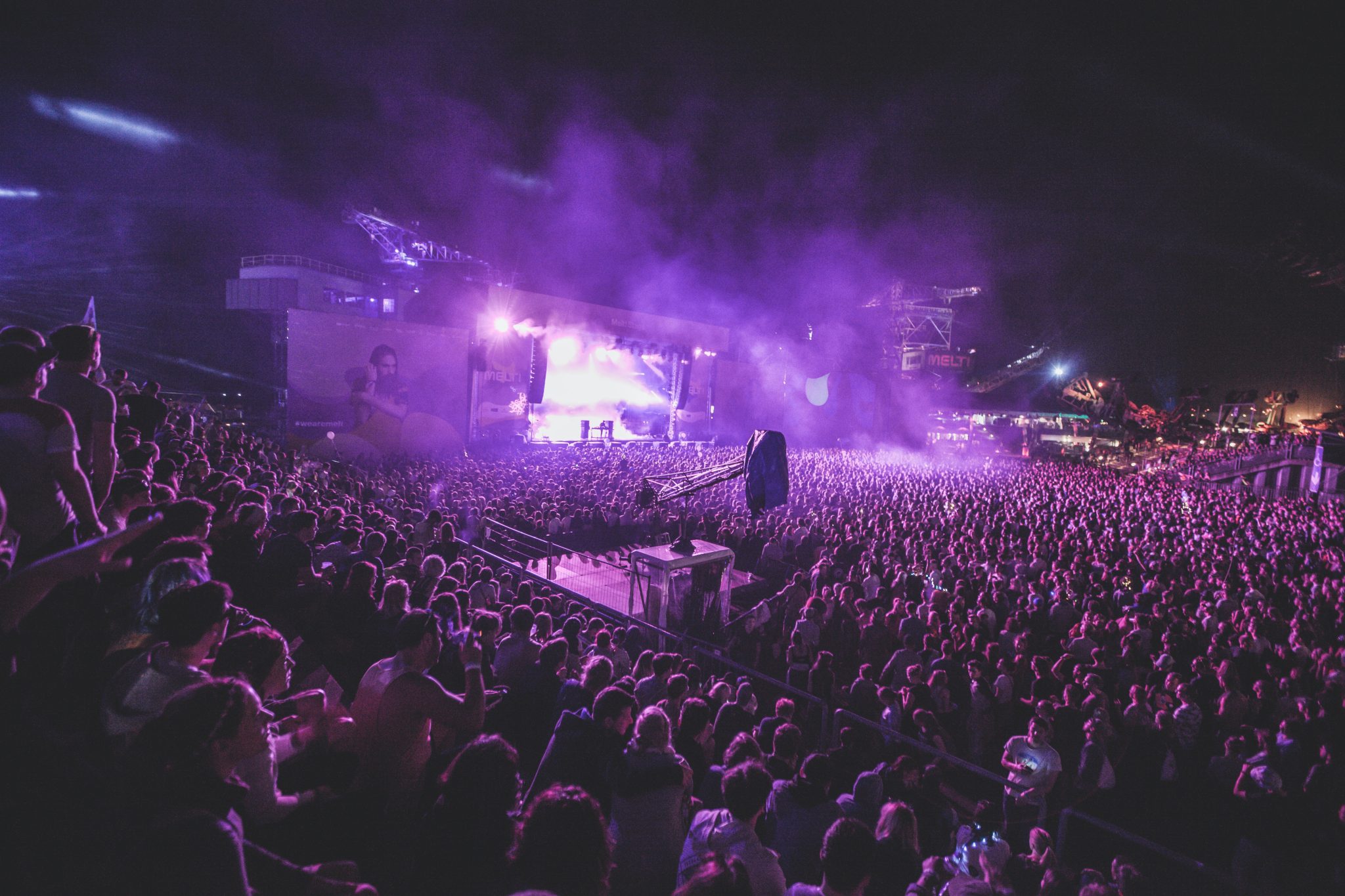 9 Live Music Streaming Platforms For Concerts & Shows