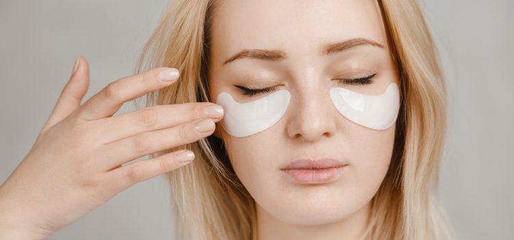Tips Strengthening and Thickening Delicate Under-Eye Skin