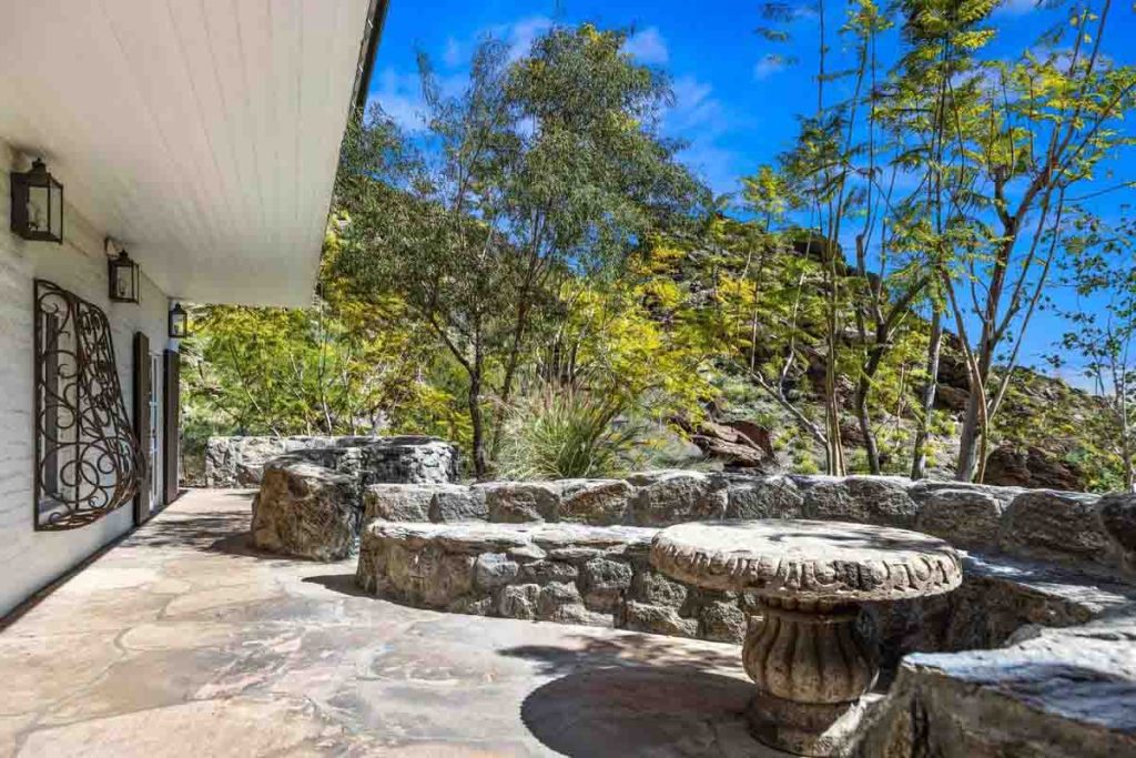 Suzanne Somers’ Legacy: Palm Springs Estate Hits Market for $8.95M ...