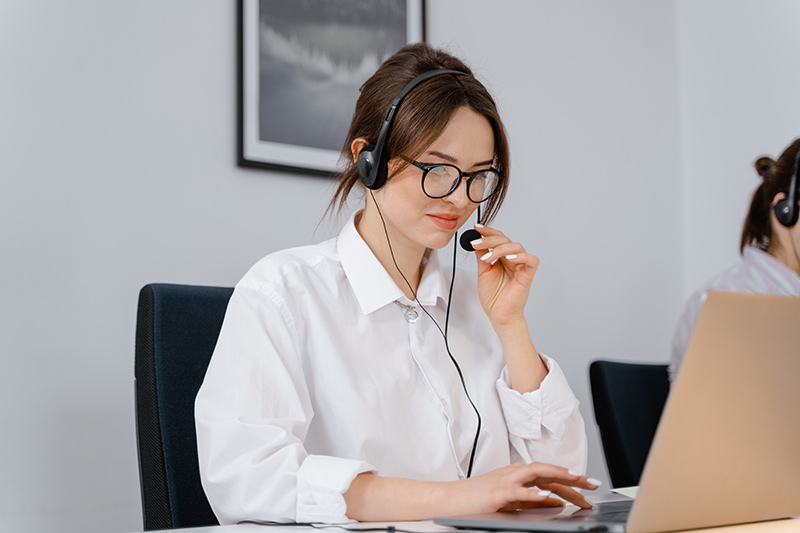 Leading the Way: Essential Customer Service Trends for Success