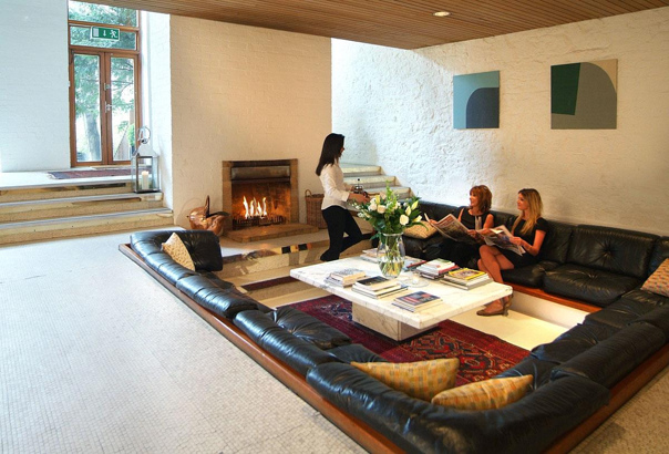 The Comeback of 70s Conversation Pits with a Modern Twist